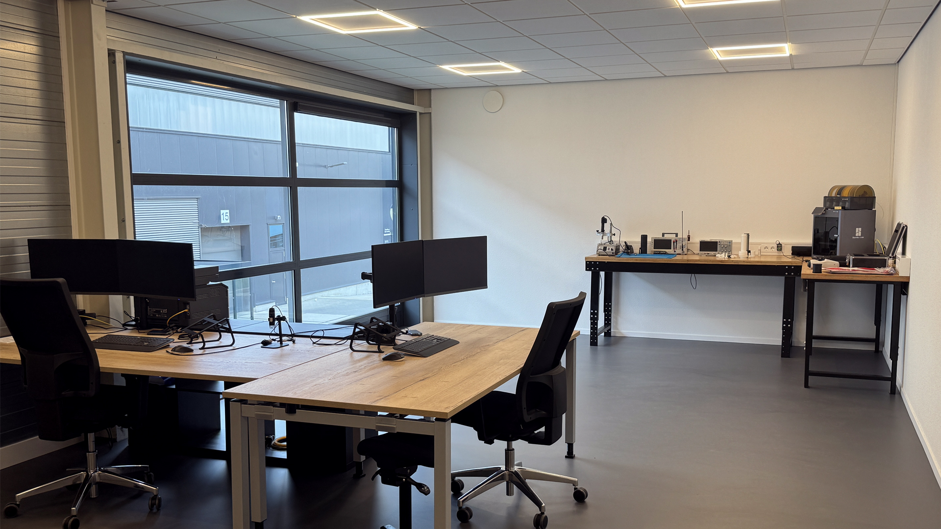 R & D Office test space - Haco Tail Lift Parts